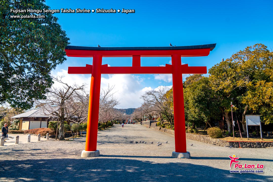ศาลเจ้าฟูจิซัง ฮอนกู เซนเง็น ไทฉะ จังหวัดชิซูโอกะ ประเทศญี่ปุ่น ...