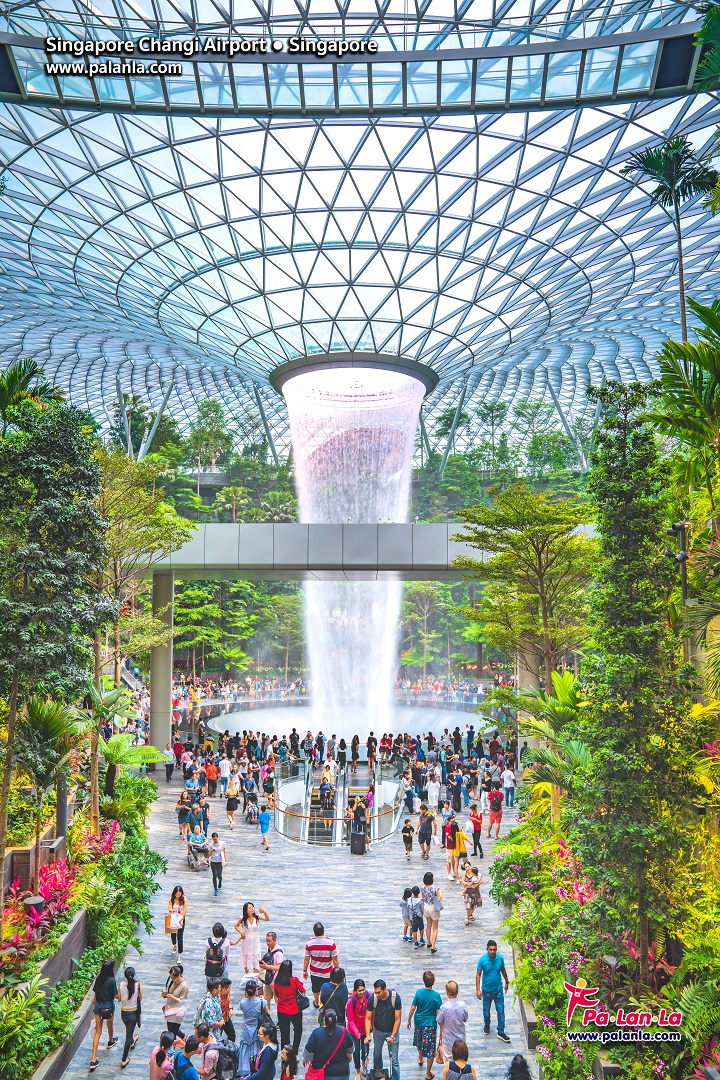 “Changi Airport” สุดยอดสนามบินที่ดีที่สุดในโลกปี 2023 - เพื่อนที่จะพา ...